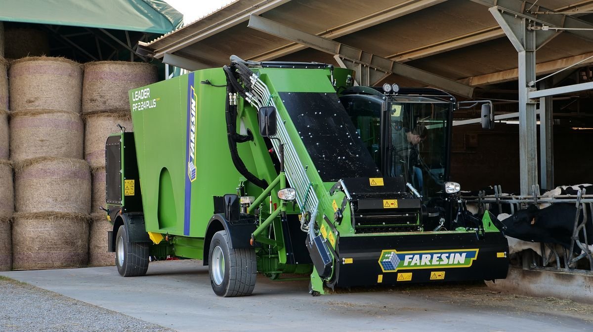 Faresin Leader w różnych wersjach