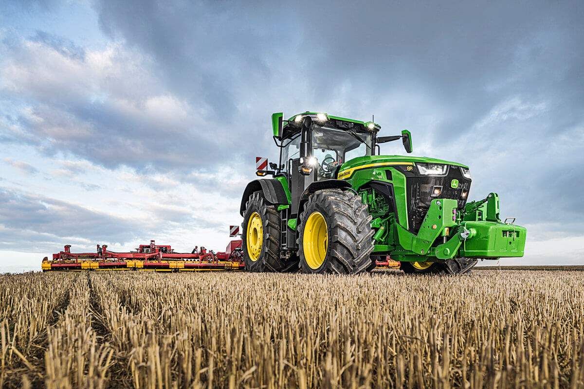 John Deere liderem